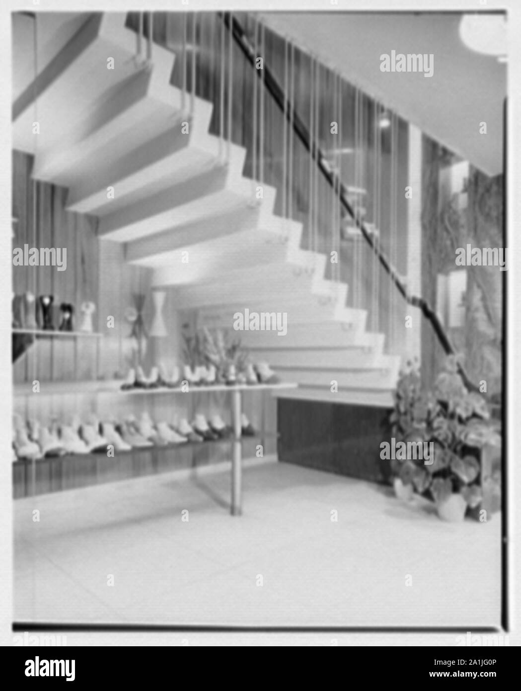 National Shoes, business at 42nd St., New York City Stock Photo - Alamy