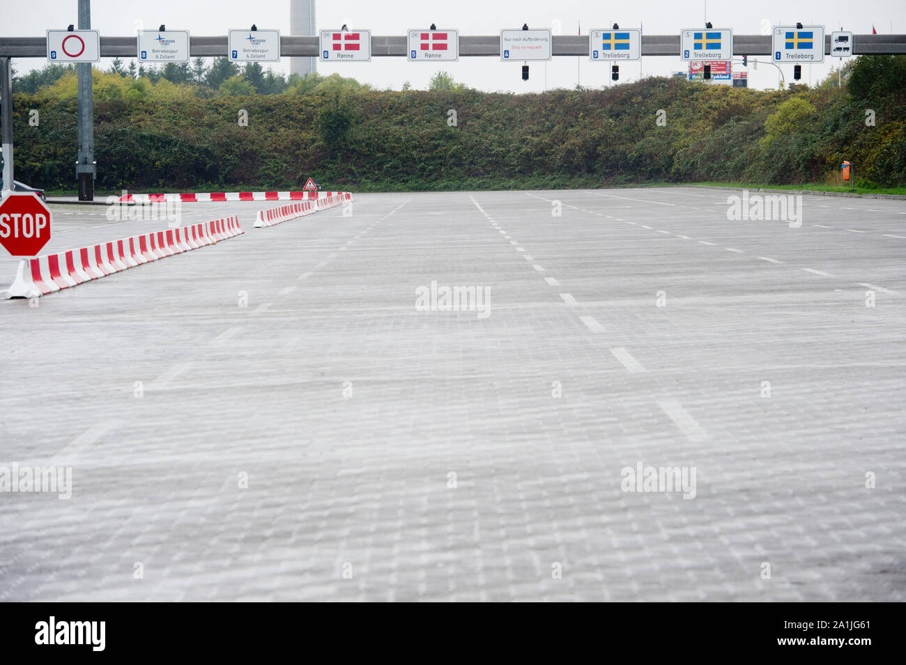 Mukran Sassnitz, Germany. 27th Sep, 2019. View of the entrance to the ...
