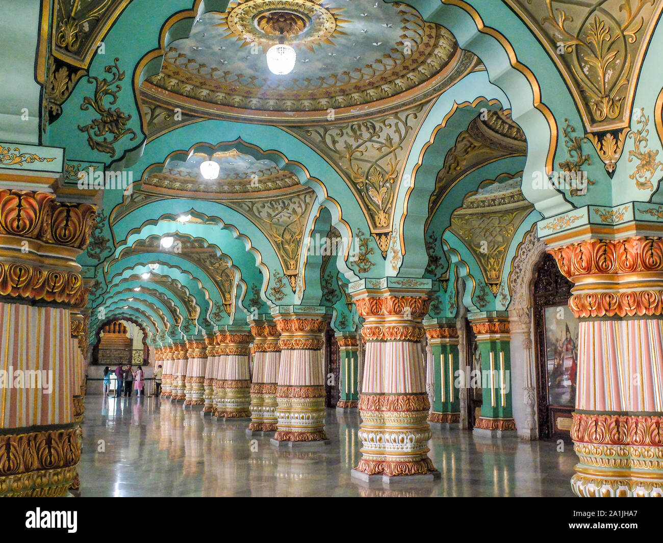 Mysore Palace Interior Stock Photos & Mysore Palace Interior Stock ...
