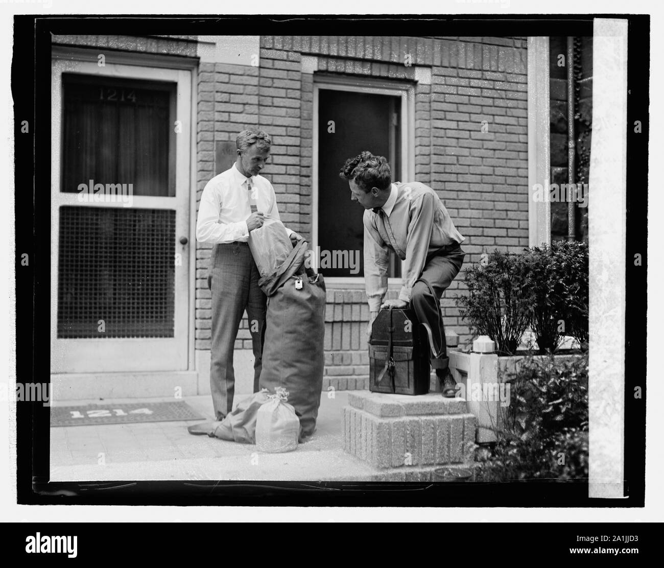 Nature scientific journal Black and White Stock Photos & Images - Alamy