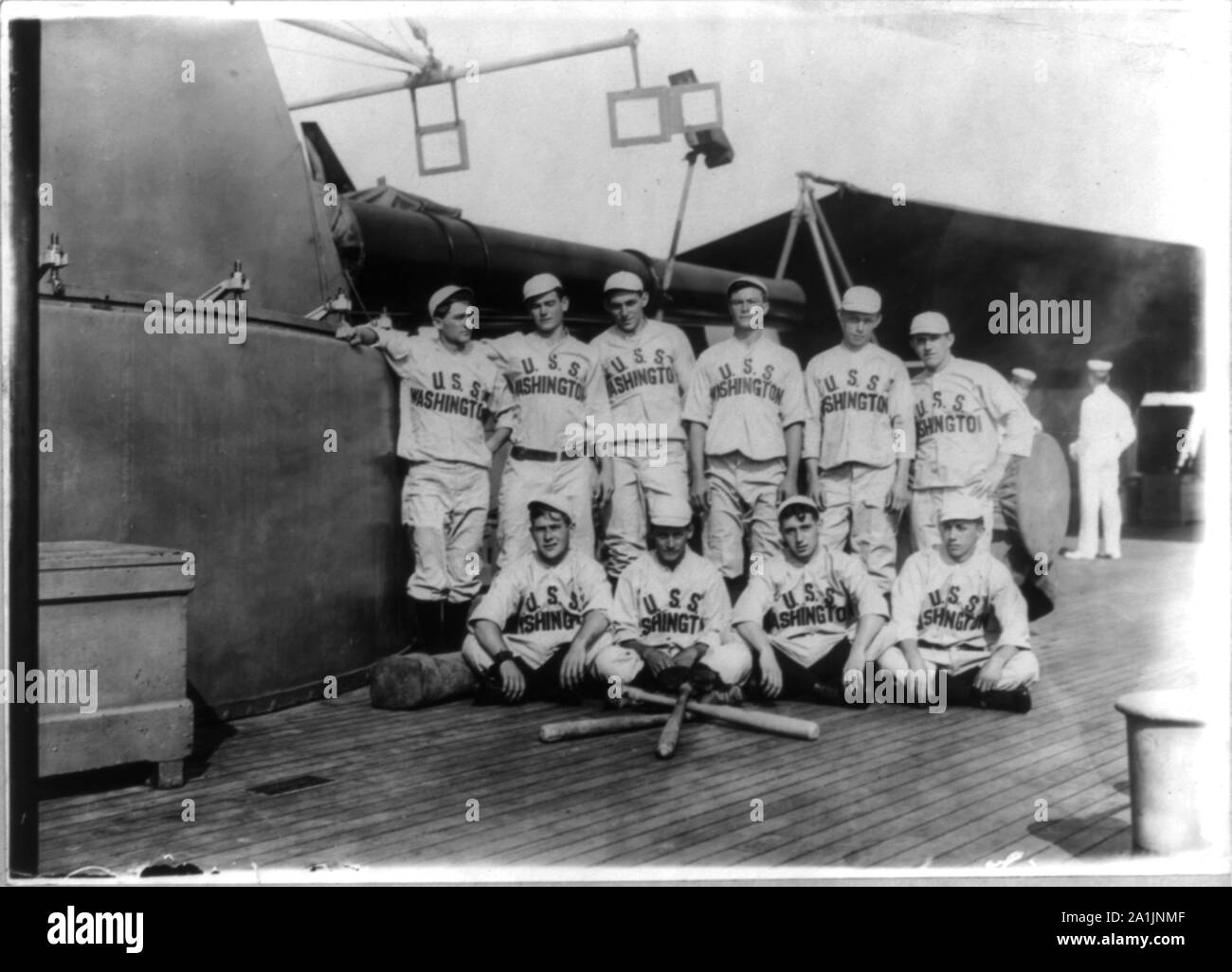 Uss washington hi-res stock photography and images - Alamy