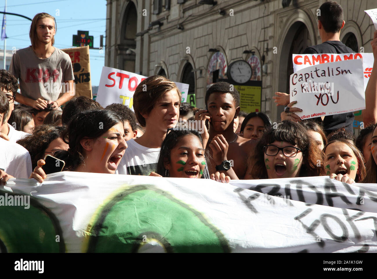 Rome, Italy. 27th Sep, 2019. Rome, national strike in defense of the ...