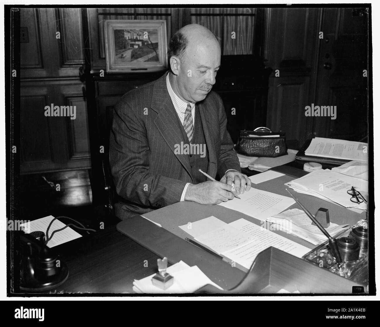Immigration government Black and White Stock Photos & Images - Alamy