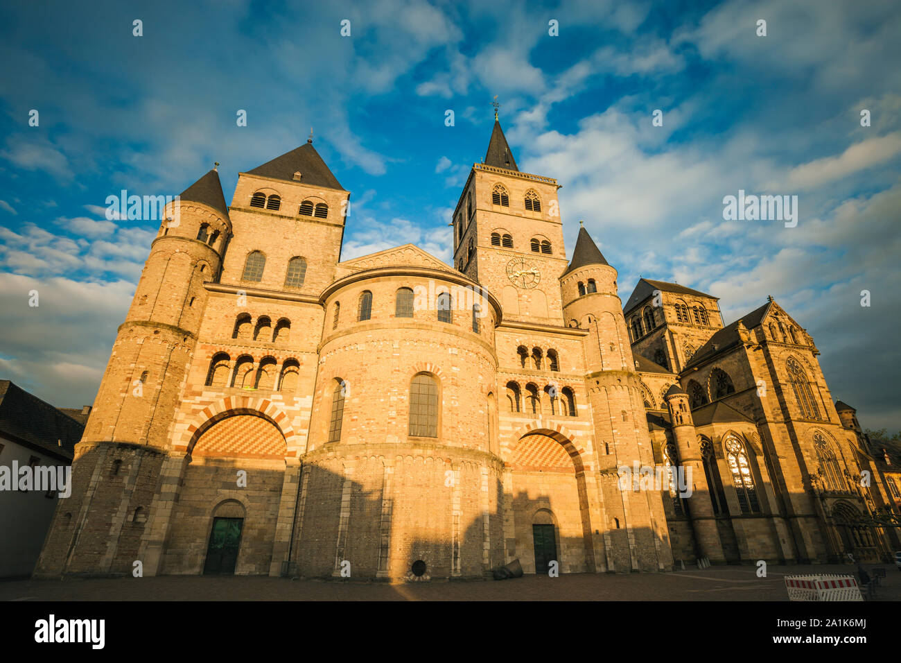Our lady cathedral trier hi-res stock photography and images - Alamy