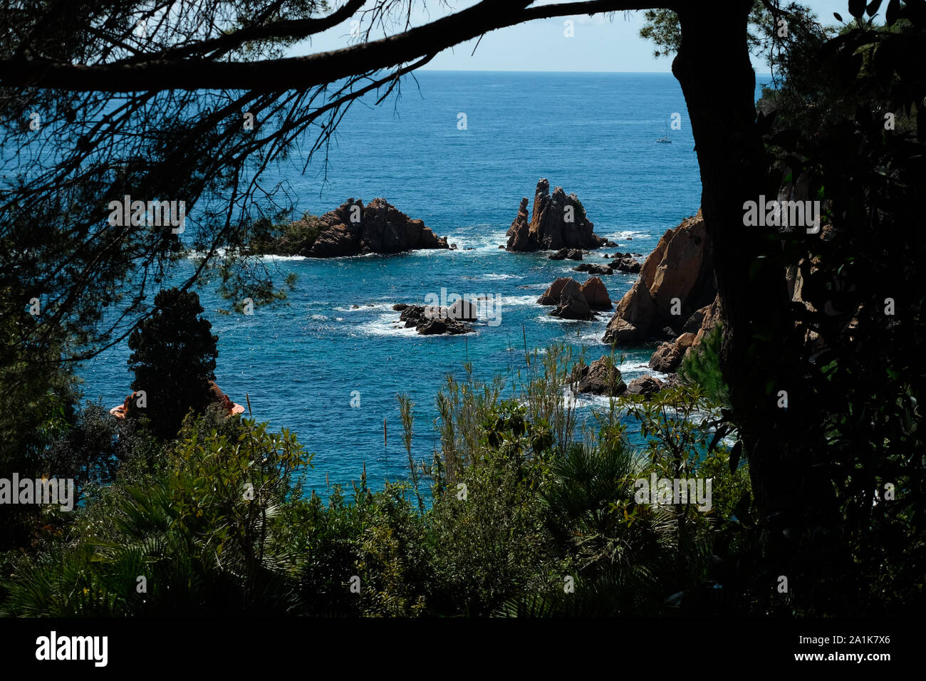 Geographic shapes hi-res stock photography and images - Alamy