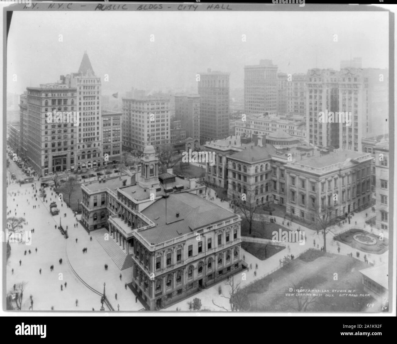 New York (City). View looking west over City Hall Park Stock Photo - Alamy