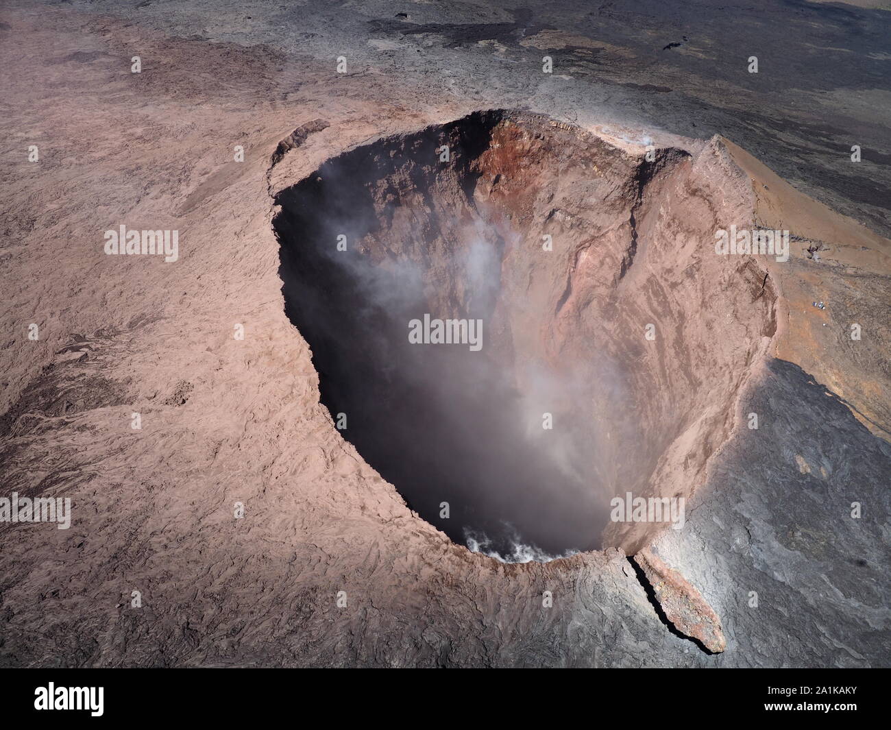 Crater aerial hi-res stock photography and images - Alamy