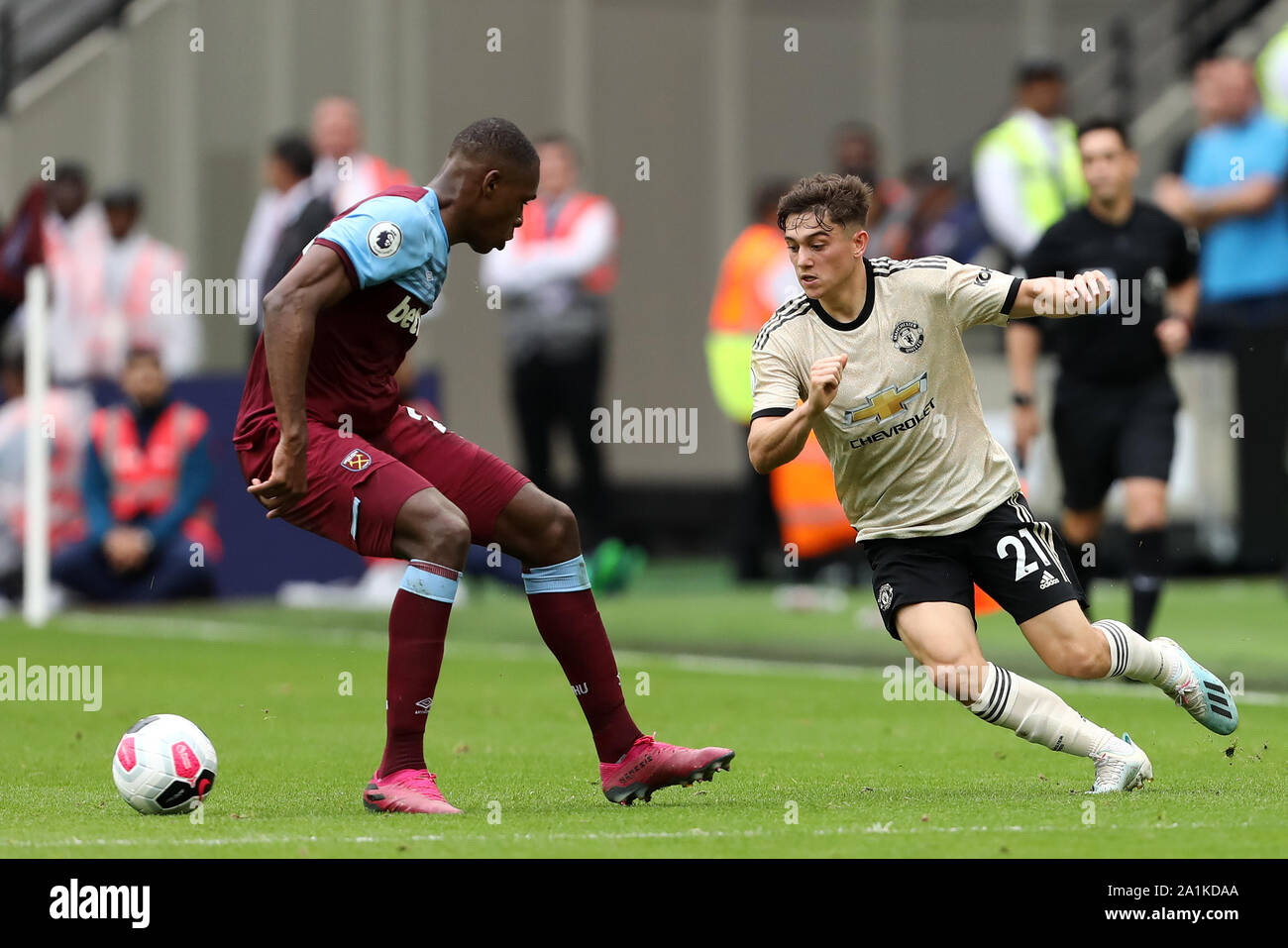 London stadium (west ham united) inside hi-res stock photography and ...