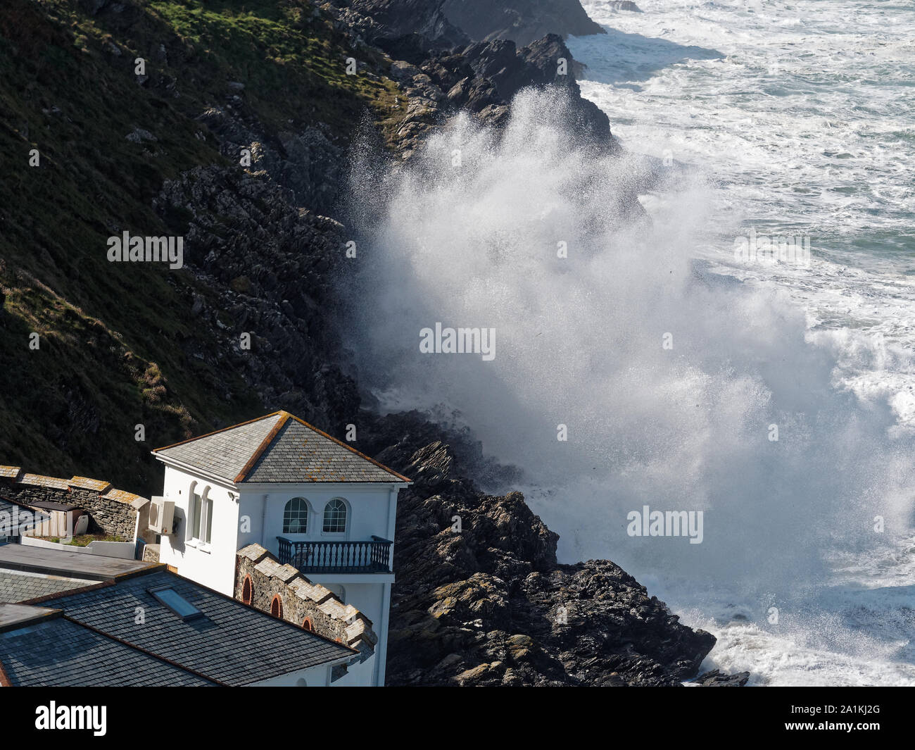 Towan island lashed by waves hi-res stock photography and images - Alamy
