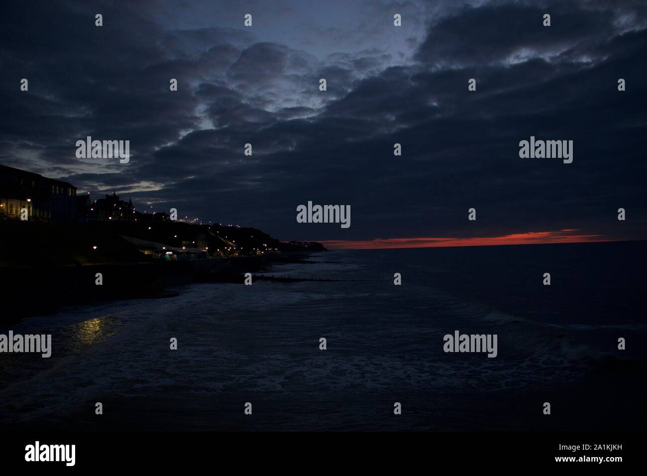 Cromer sea front hi-res stock photography and images - Alamy
