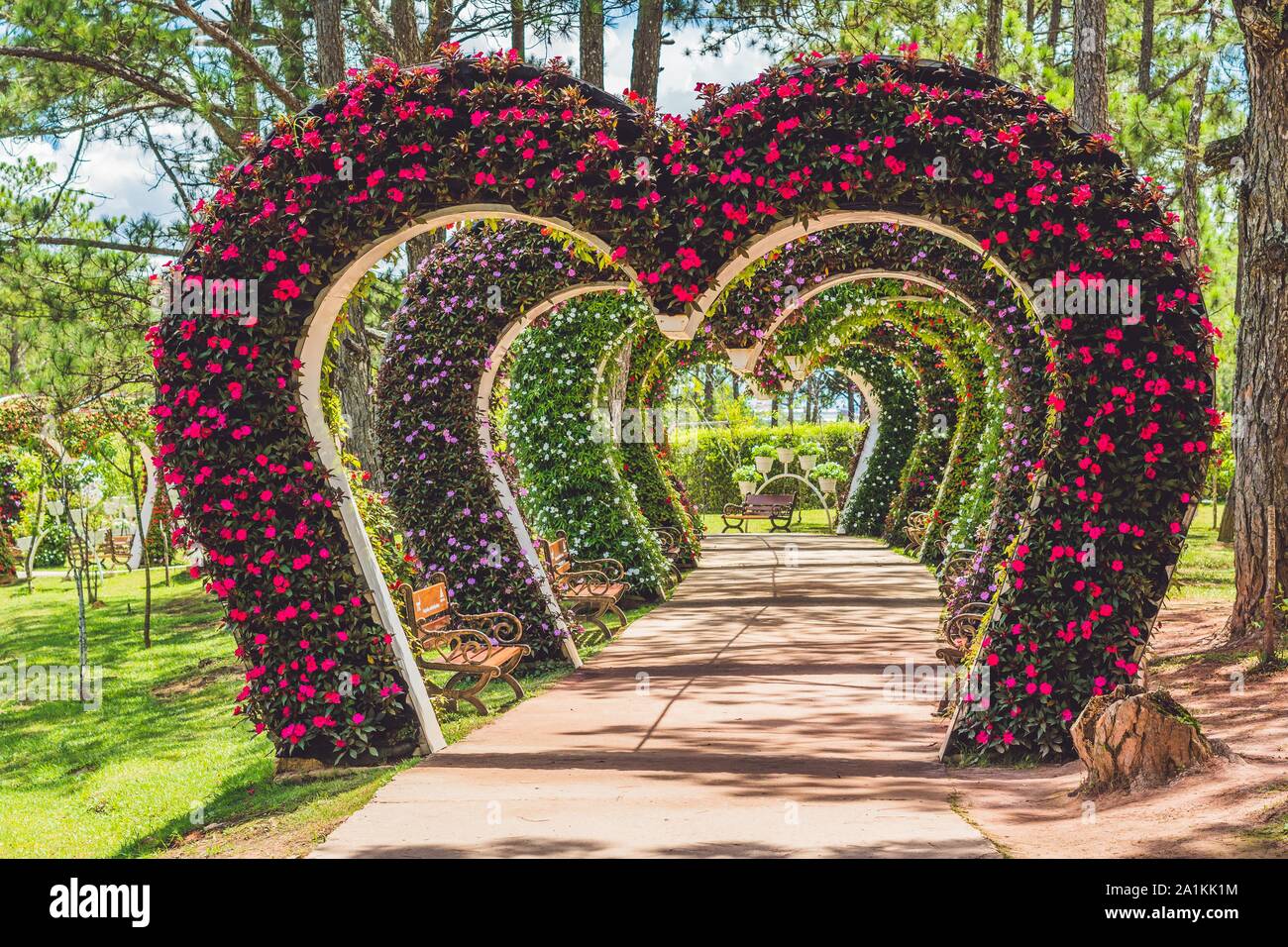 Illustration heart in park hi-res stock photography and images - Alamy