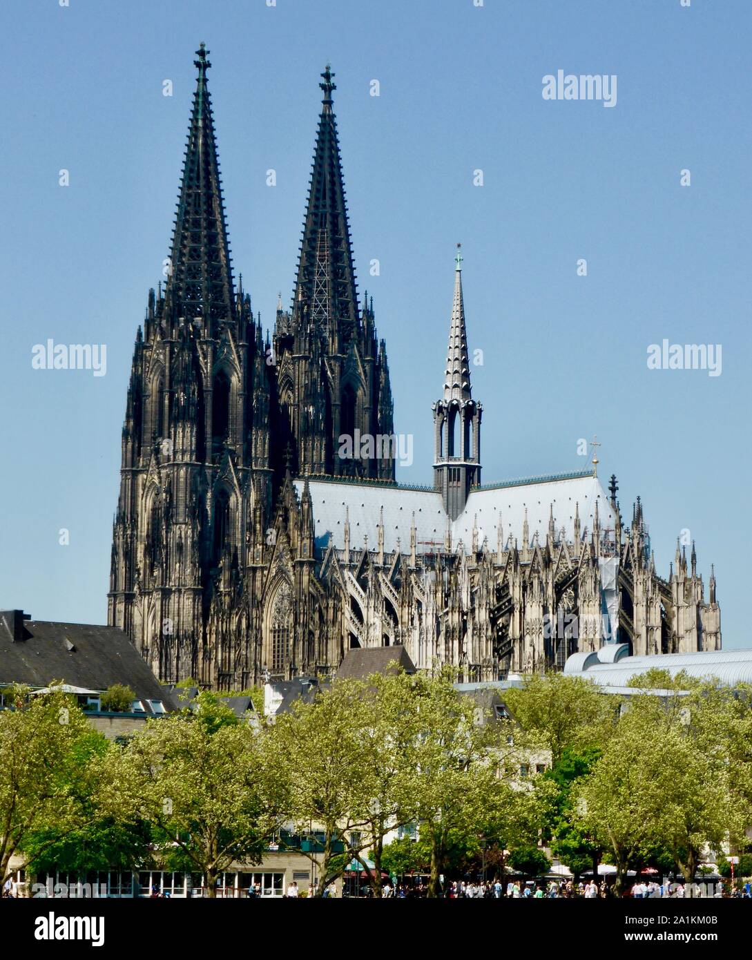 Twin gothic spires cologne hi-res stock photography and images - Alamy