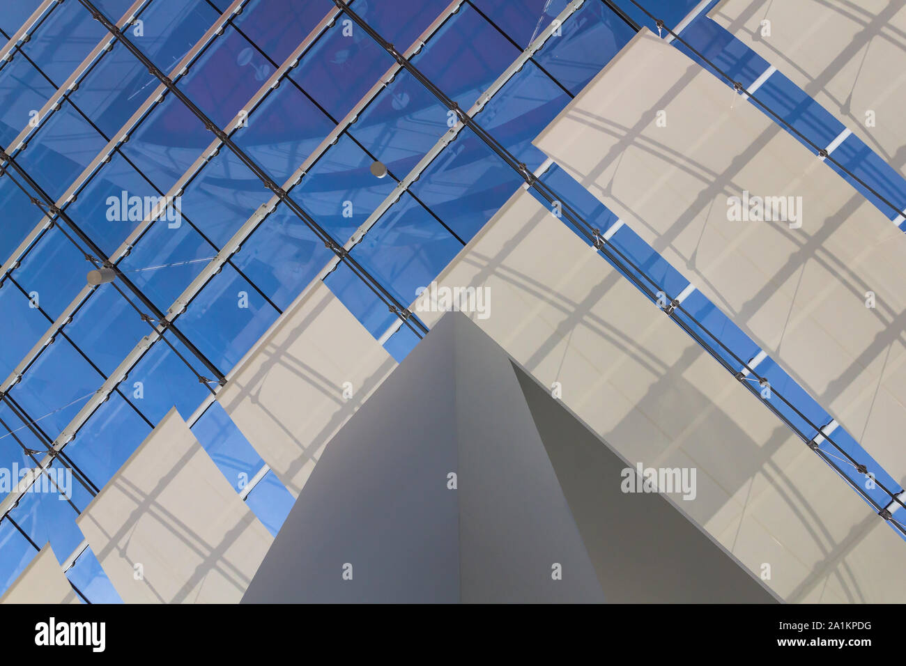 Skylight office tower hi-res stock photography and images - Alamy