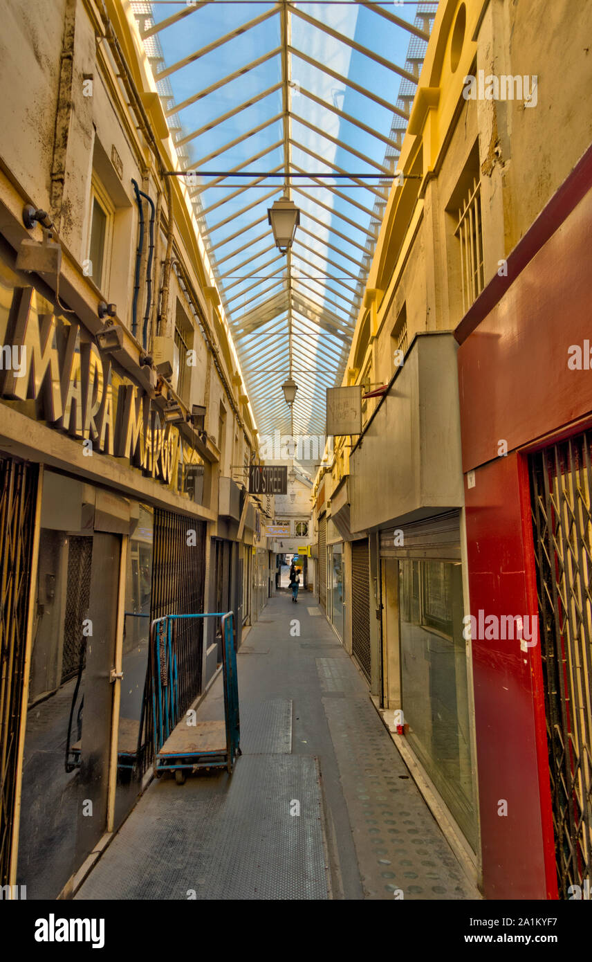 Passage du caire paris hi-res stock photography and images - Alamy