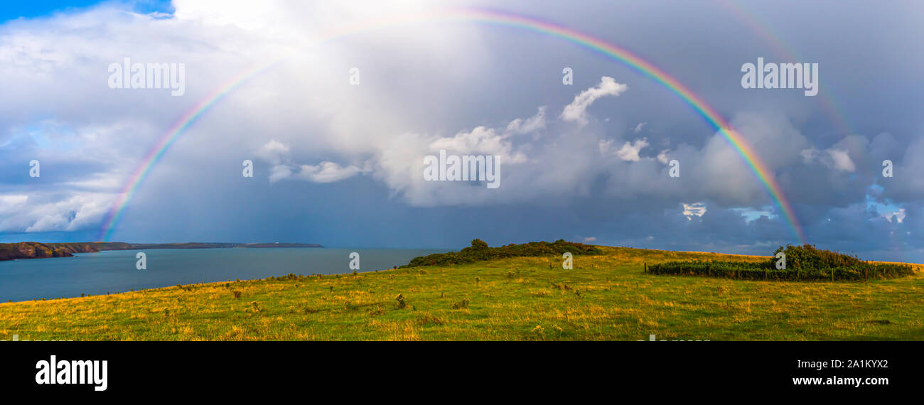Full rainbow sea hi-res stock photography and images - Alamy