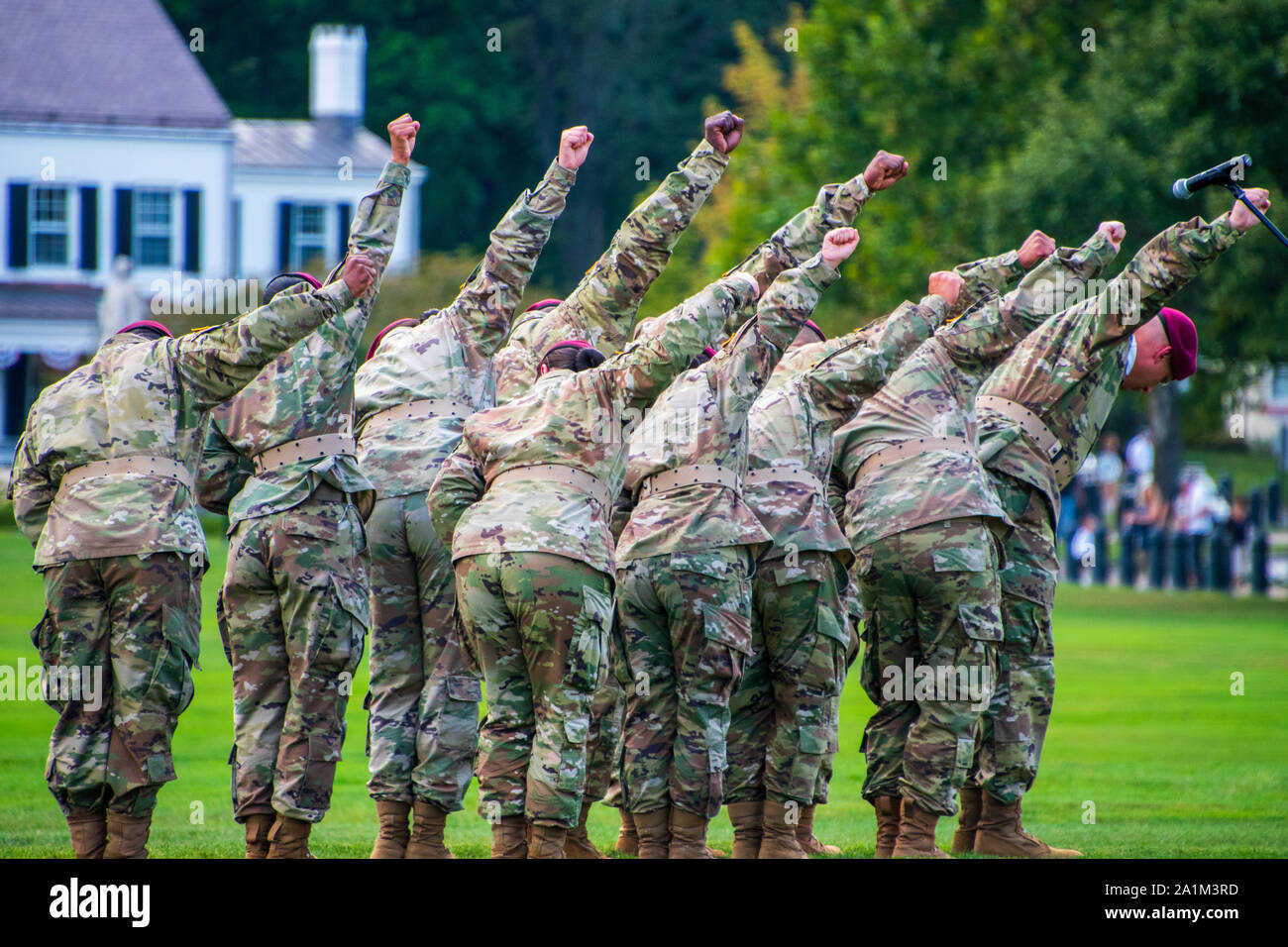 Military uniform beret camouflage hi-res stock photography and images ...