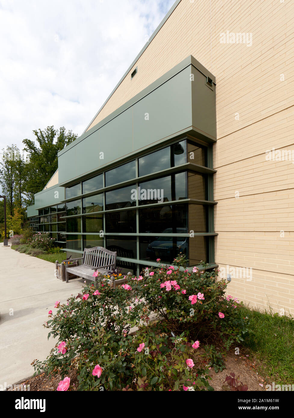 Community library hi-res stock photography and images - Alamy