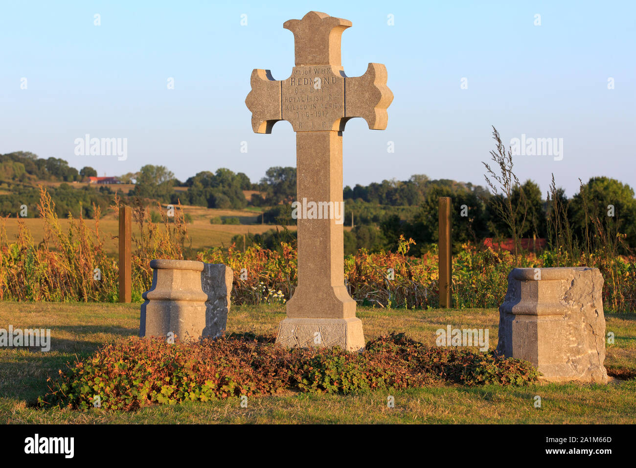 The grave of major William (Willie) Hoey Kearney Redmond (1861-1917 ...