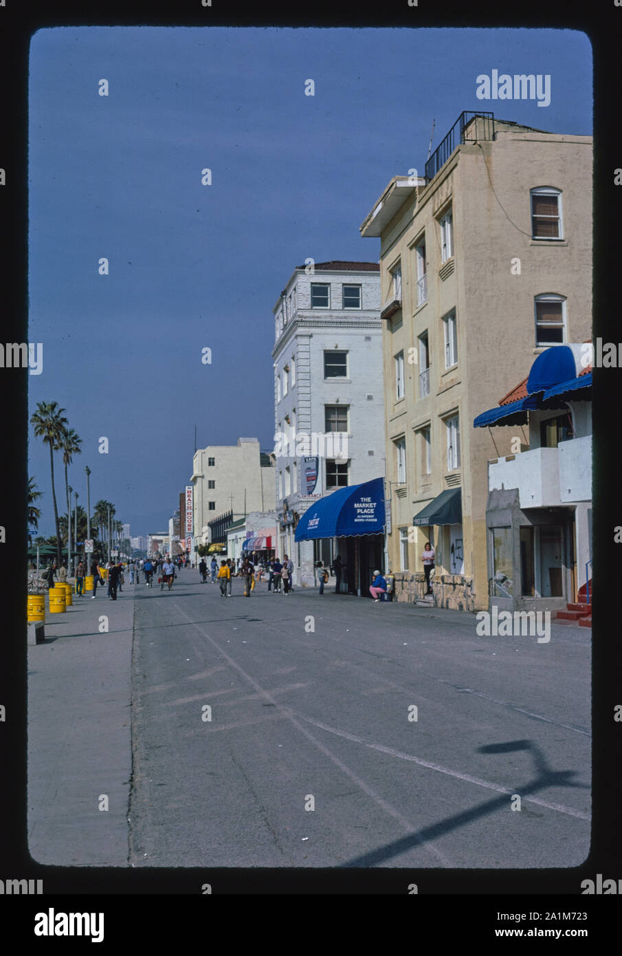 Oceanfront walk hi-res stock photography and images - Alamy