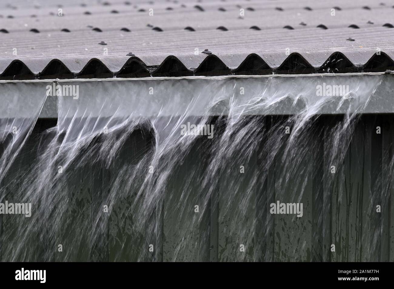 Rain pictures hi-res stock photography and images - Alamy