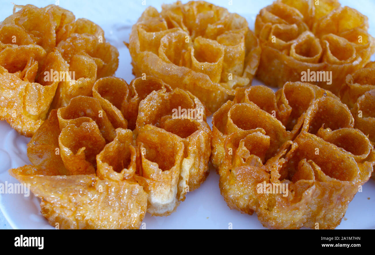 Sweet flowers hi-res stock photography and images - Alamy