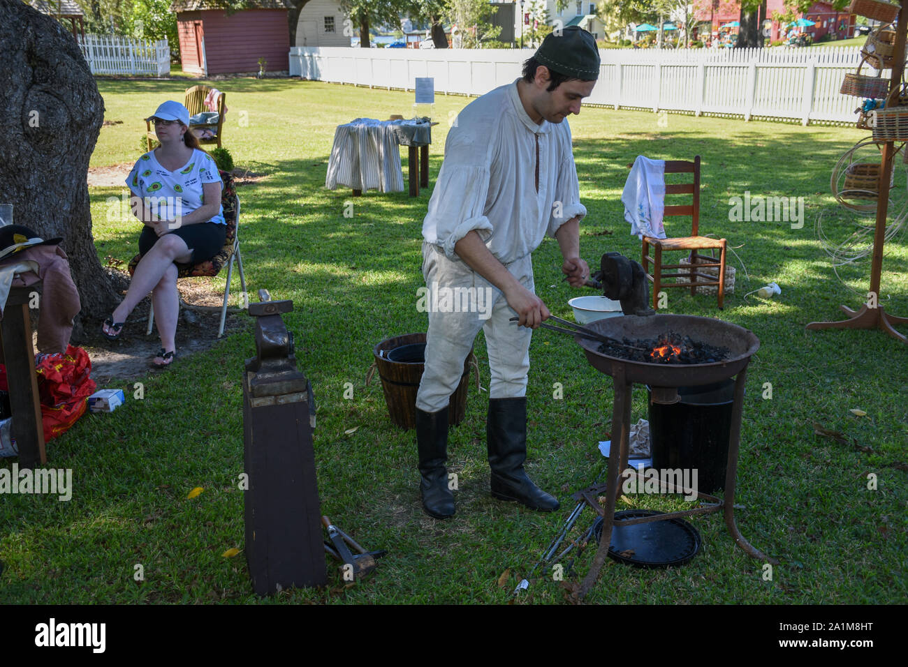 Colonial work hi-res stock photography and images - Alamy