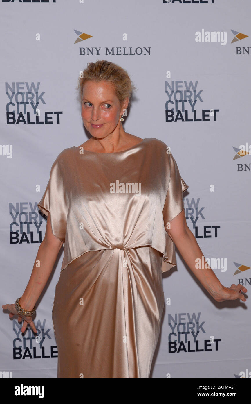 NEW YORK, NY - SEPTEMBER 26: Ali Wentworth attends the 8th Annual New ...