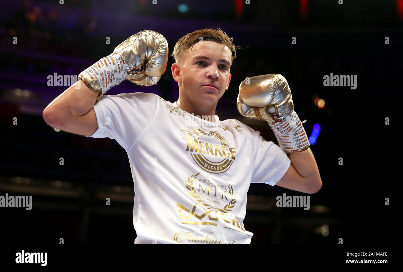 Dennis McCann celebrates beating Georgi Georgiev during their ...