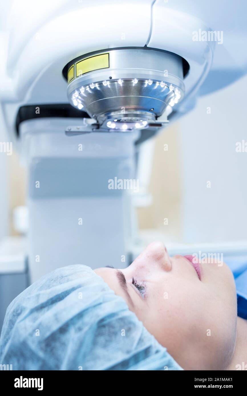 Patient undergoing laser eye surgery Stock Photo - Alamy