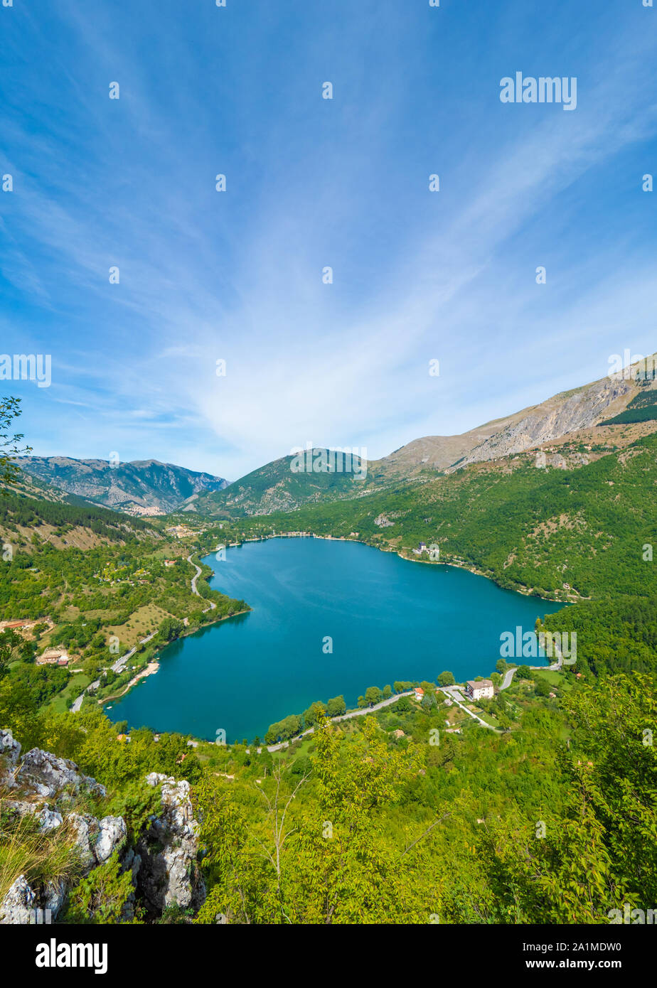 Scanno (Abruzzo, Italy) - The medieval village of Scanno, over a ...