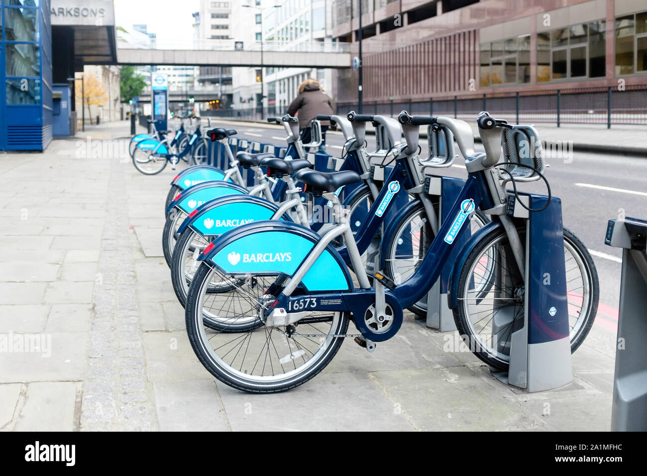 Commuter bikes hi-res stock photography and images - Alamy