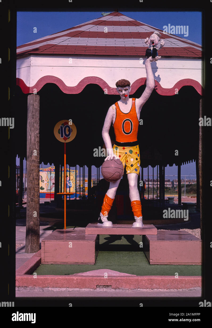 Old pro hi-res stock photography and images - Alamy