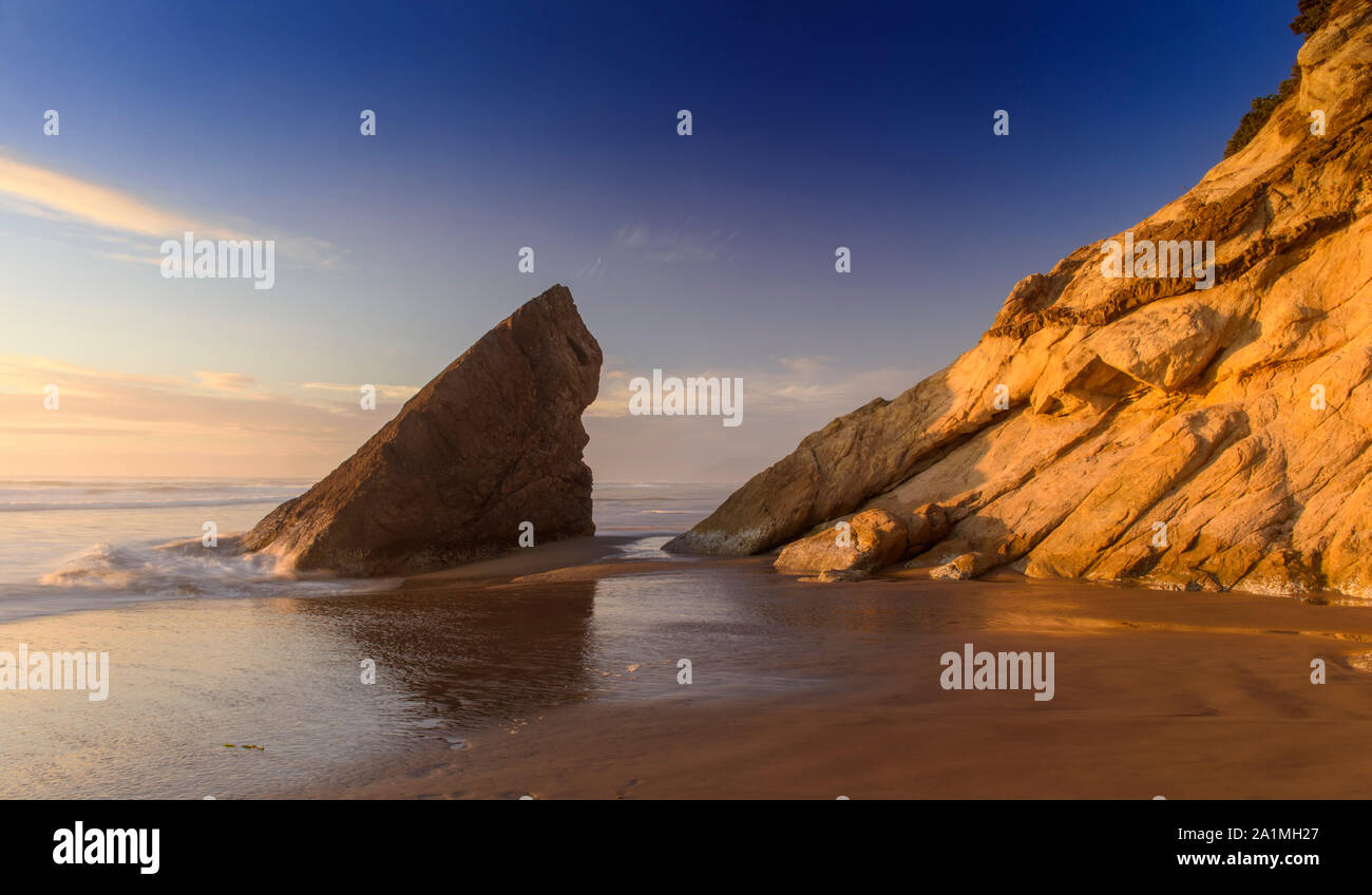 Beautiful sunset and marine vistas hi-res stock photography and images ...
