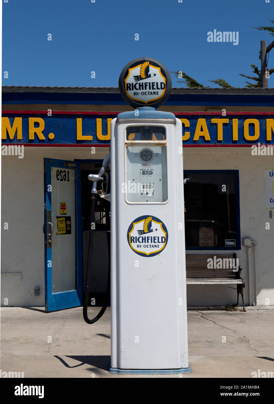 Old gas station Mr. Lubrication, 1629 Del Monte Blvd., Seaside ...