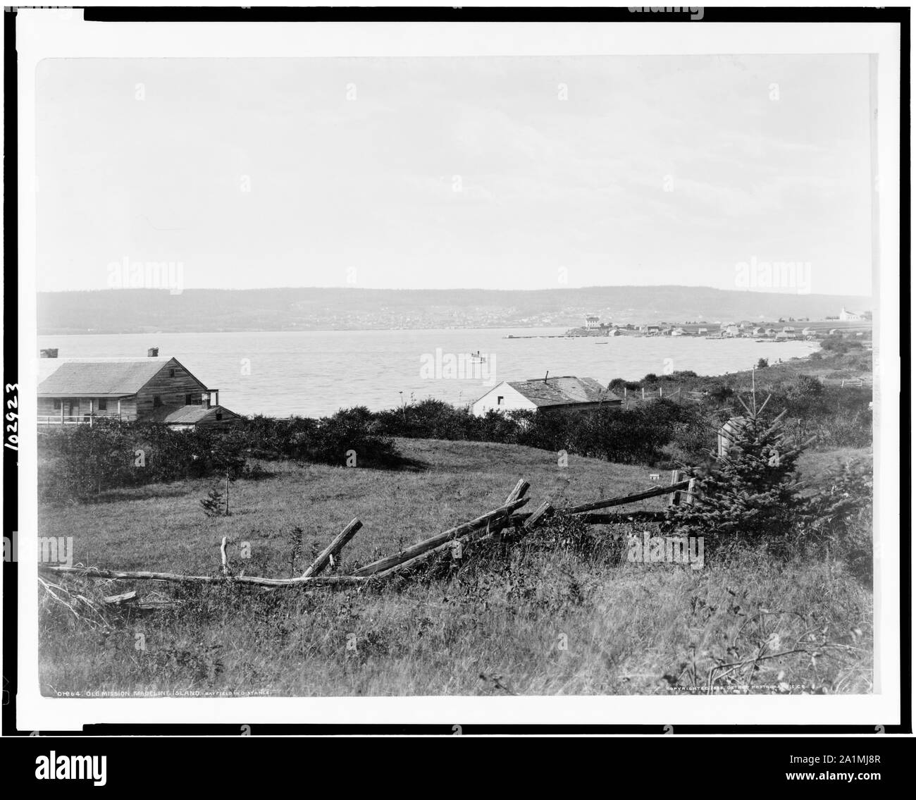 Mission lake Black and White Stock Photos & Images - Alamy