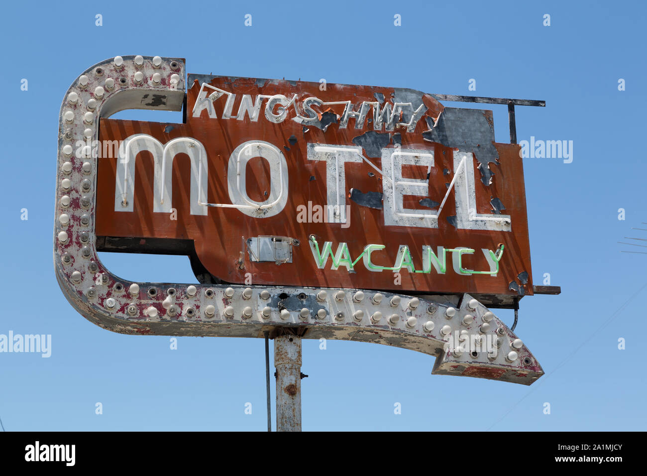 Old neon motel sign on King's Highway in California Stock Photo - Alamy