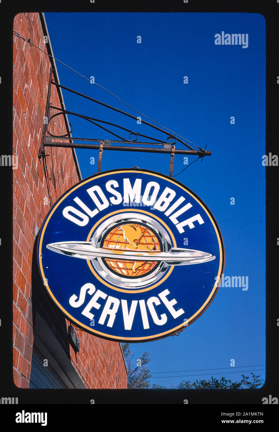 Oldsmobile sign hi-res stock photography and images - Alamy