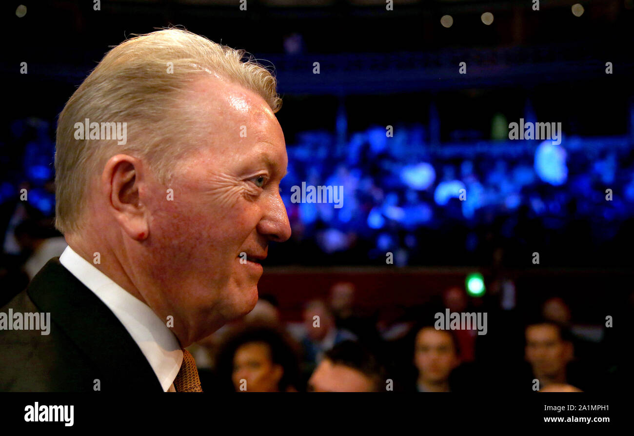 Warren hall hi-res stock photography and images - Alamy