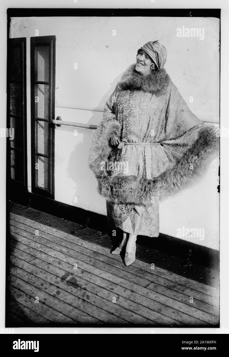 Onegin Black and White Stock Photos & Images - Alamy