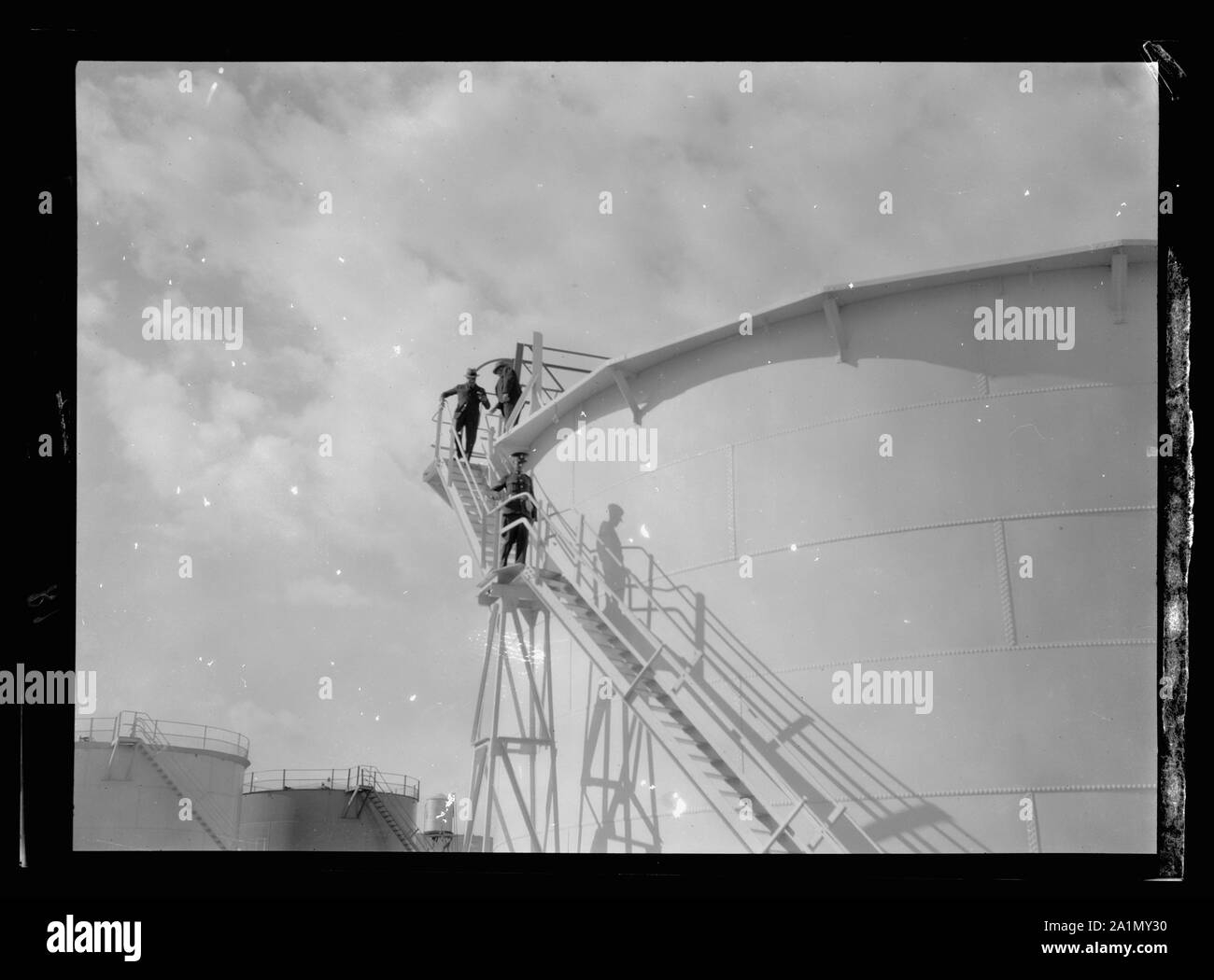 Industrial shell hi-res stock photography and images - Alamy