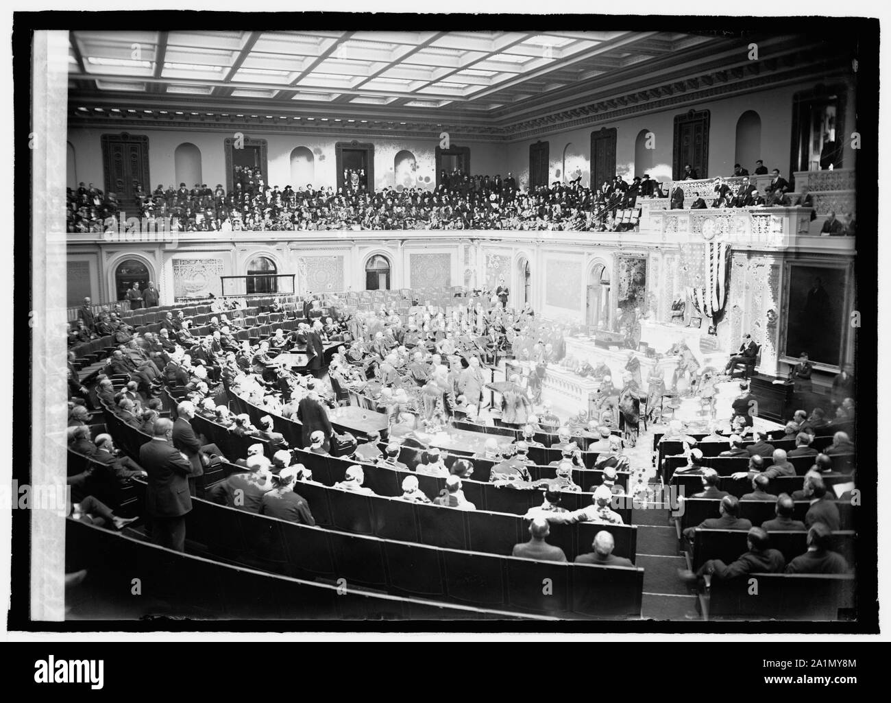 December 1920 Black and White Stock Photos & Images - Alamy