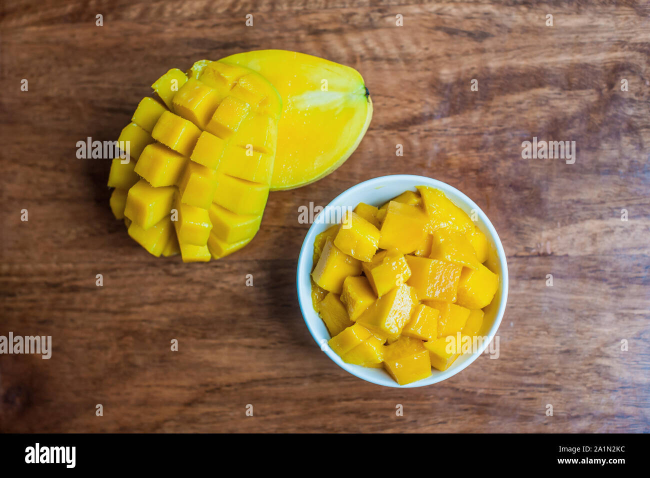 Bowl of healthy fresh mango Stock Photo - Alamy