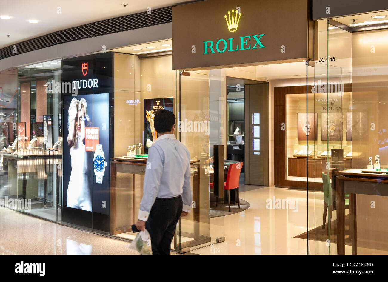 Swiss luxury watchmaker Rolex branch seen in Hong Kong Stock Photo - Alamy