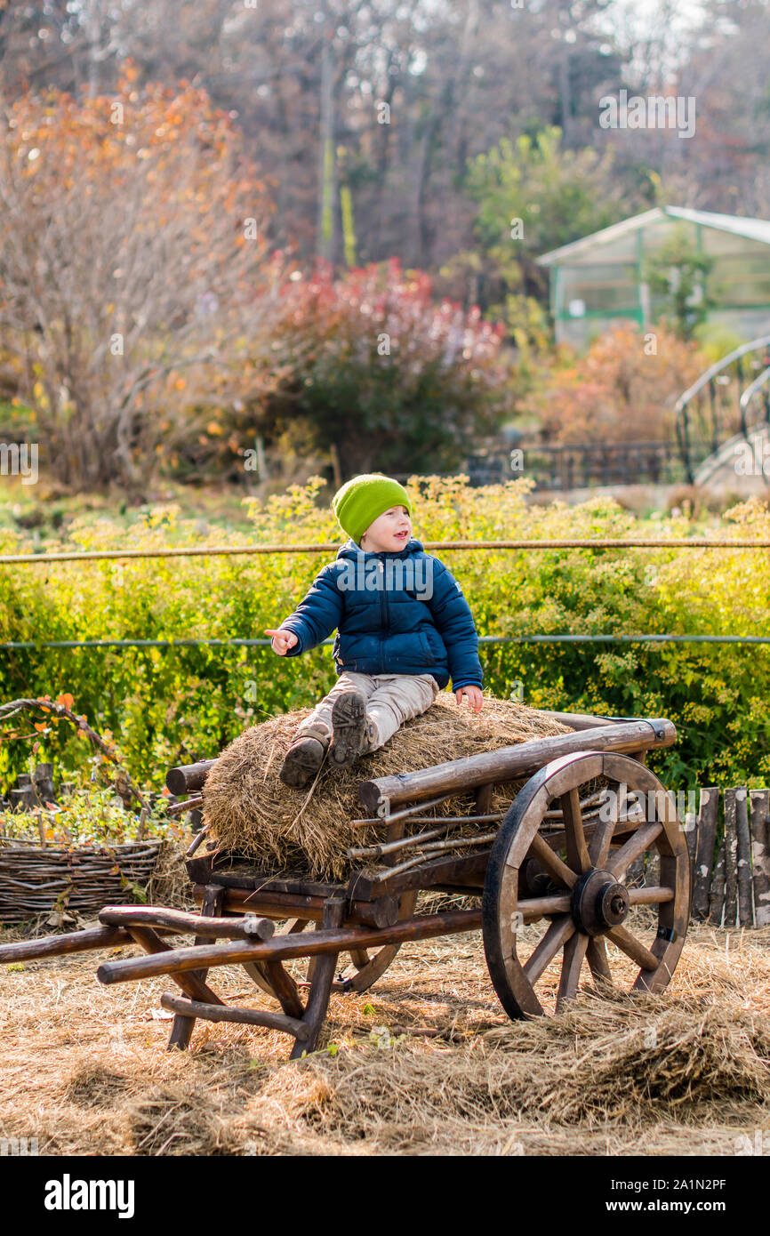 Old fashioned poor boy hi-res stock photography and images - Alamy