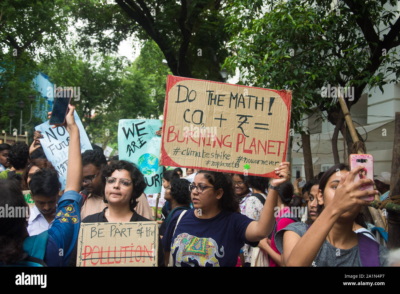 Kolkata, India. 27th Sep, 2019. West Bengal along with many other ...