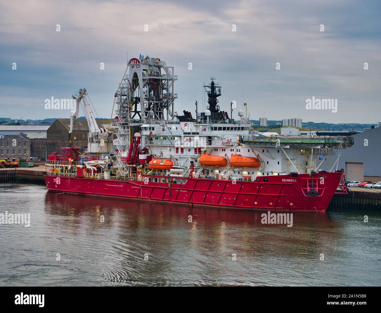 Oil rig north sea oil rig scotland hi-res stock photography and images ...