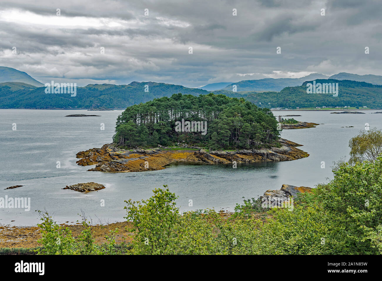 Tidal island on Loch Carron, Plockton, Scotland Stock Photo - Alamy