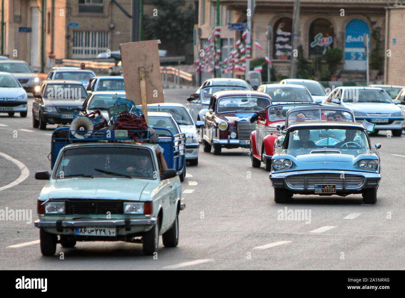 Classic car show in Tehran Stock Photo - Alamy