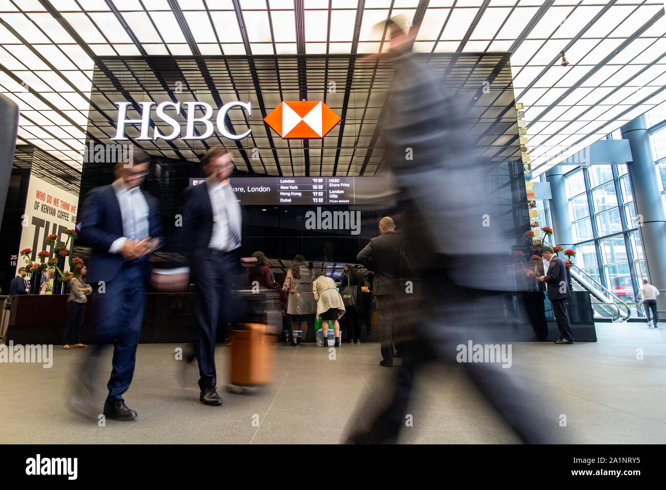 Hsbc and interior hi-res stock photography and images - Alamy