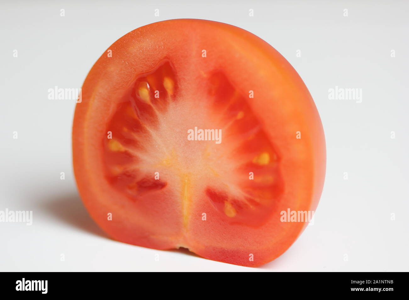 Half ripe tomatoes growing hi-res stock photography and images - Alamy